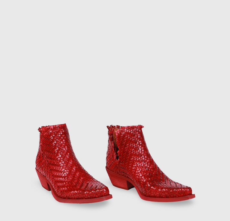 Cowboy Braided – Mater Terra